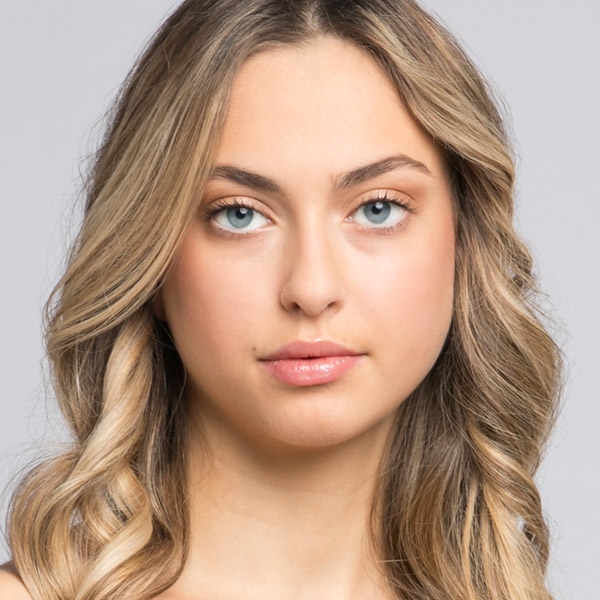 136- LAURA – Top Model International